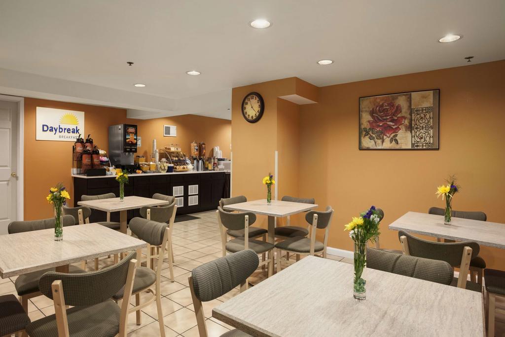 WHERE TO STAY in Philadelphia [February 2020!] • Hotel Jules