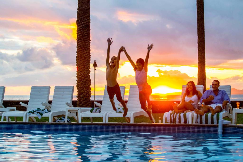 17 BEST HOTELS in Fiji [December 2019!] • Hotel Jules